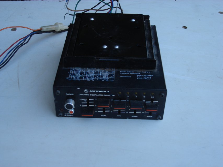 MOTOROLA 12 VOLT GRAPHIC EQUALIZER BOOSTER. | Audio for sale on ...