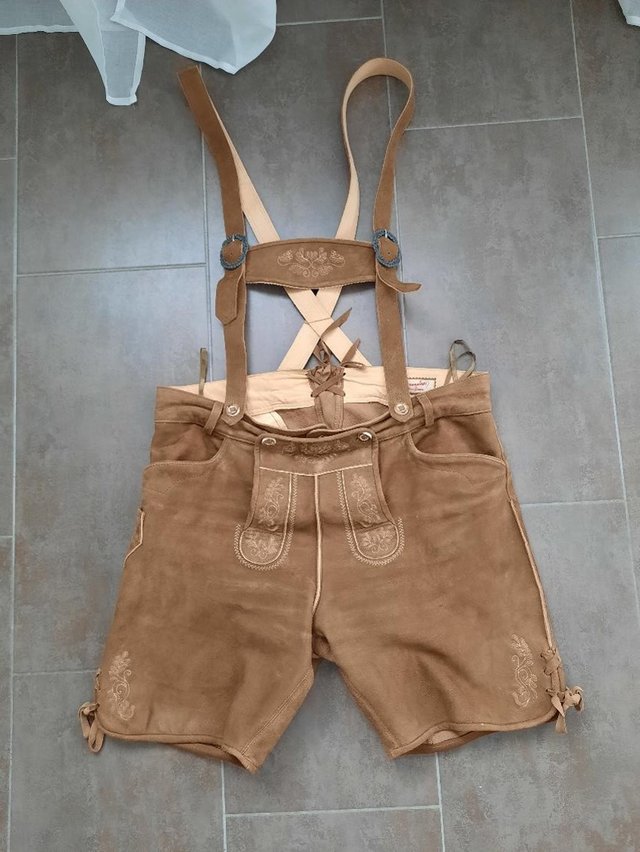 Lederhosen with straps | Clothing: Men for sale on Stuttgart bookoo!