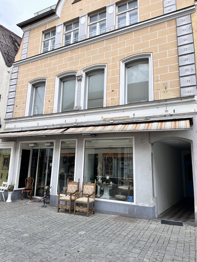 Weiden in Pedestrian Downtown 4 bed Apartment | Rental - by agent for ...