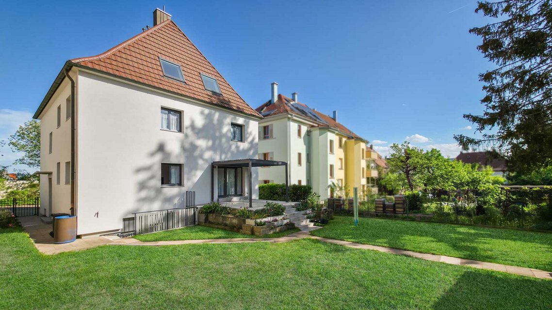 Charming Family Home with Separate Apartment – Fully Renovated, Garden ...