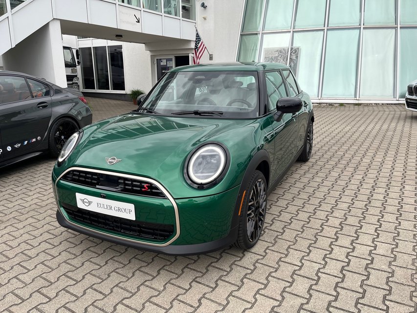 MINI MADNESS | Cars & Trucks - By Dealer for sale on Ramstein bookoo!