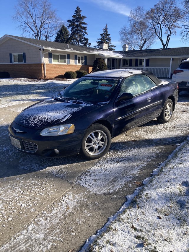 2003 Sebring Convertable | Cars for sale on Naperville bookoo!